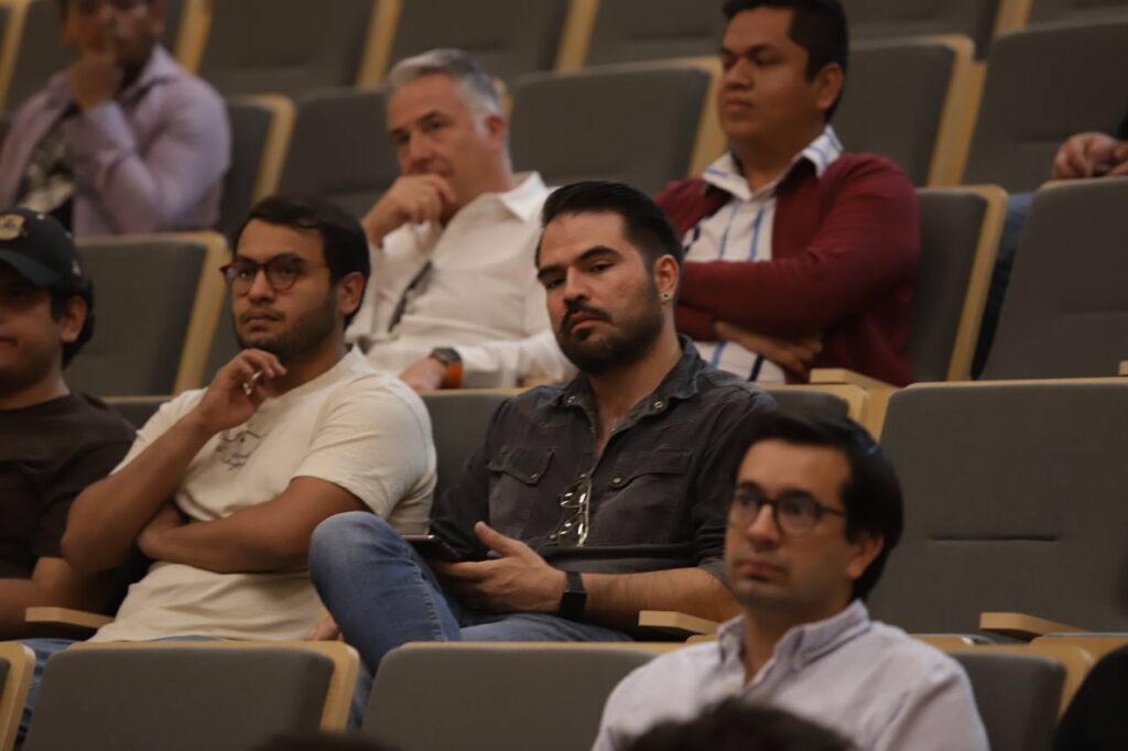 Buscan empresas de reciente creación capital de inversión con Angel ...