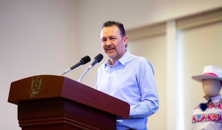 Inaugura Mauricio Kuri seminario Querétaro Avanza Contigo - La Lupa