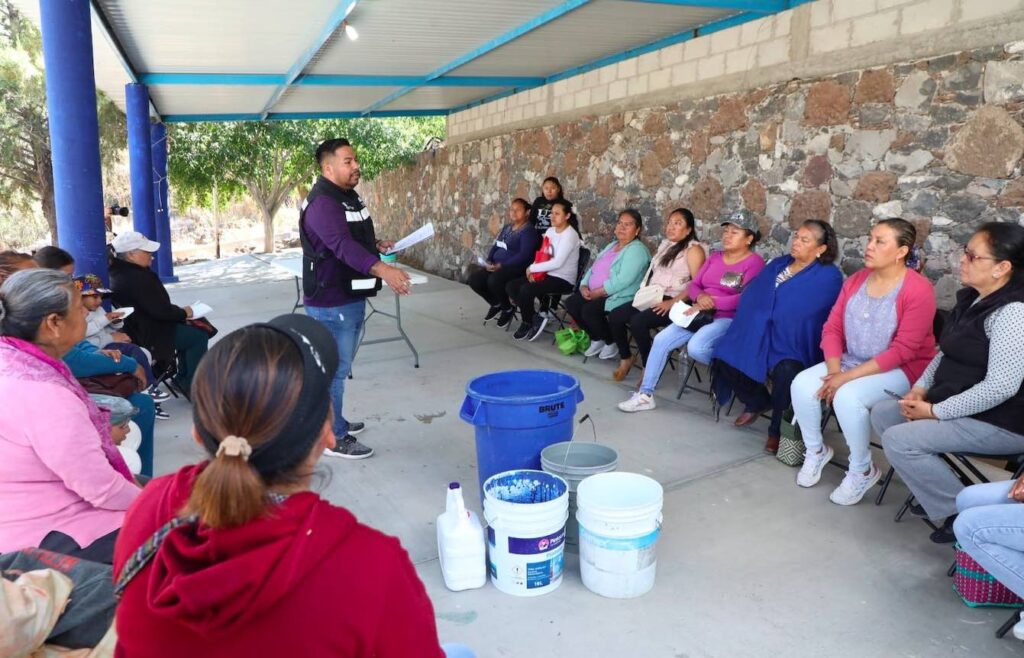 Capacita DIF estatal a grupos de desarrollo comunitario en Pedro ...
