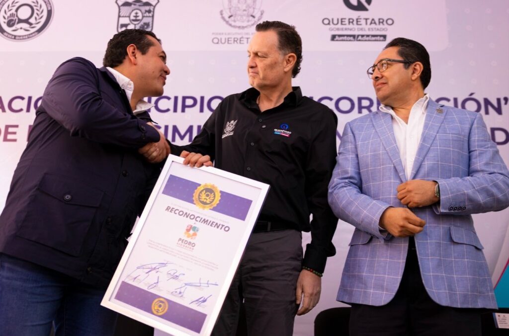 Reconoce Kuri a municipio de Pedro Escobedo por fortalecer su sistema ...