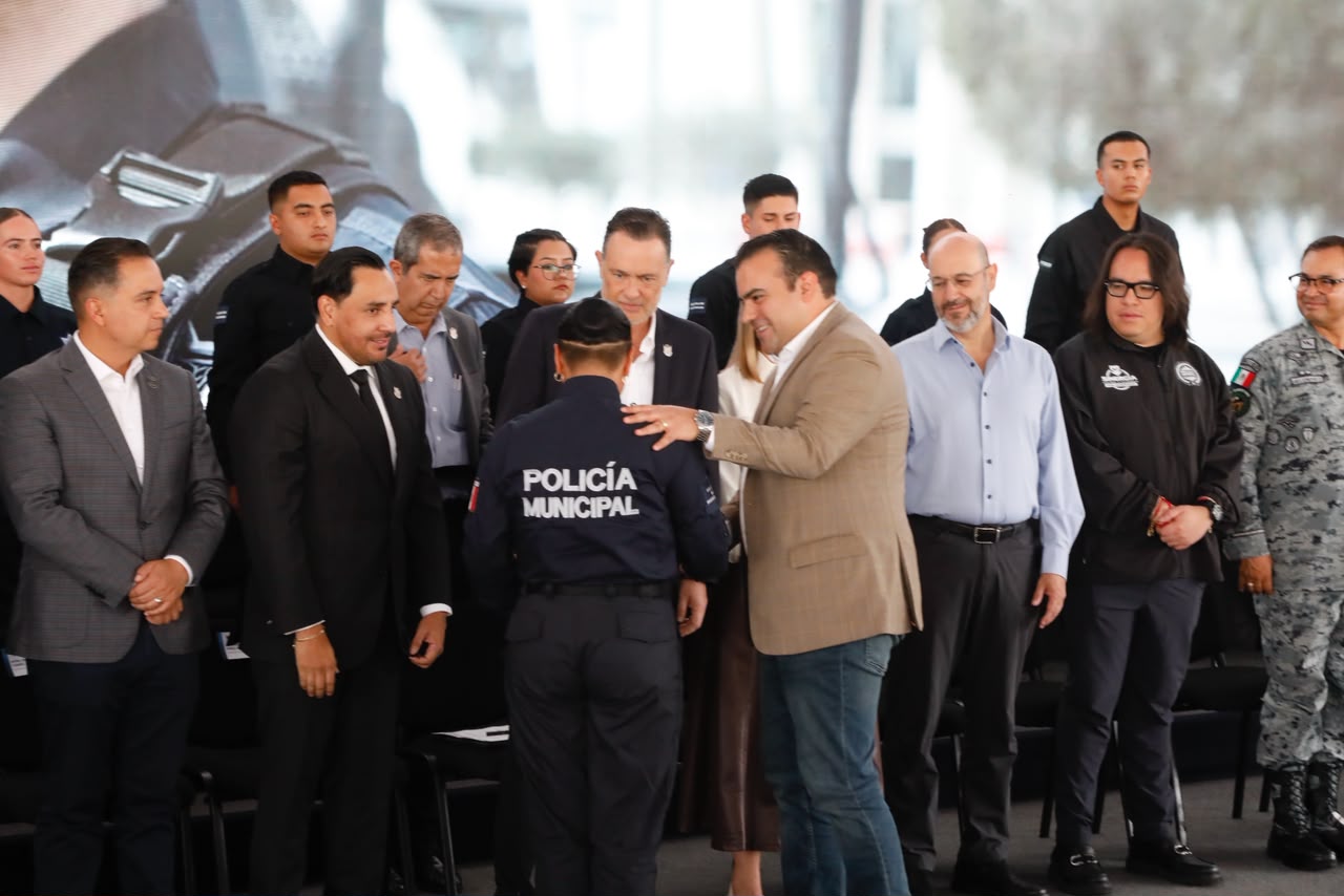 Colón fortalece seguridad con primera generación de policías de ...